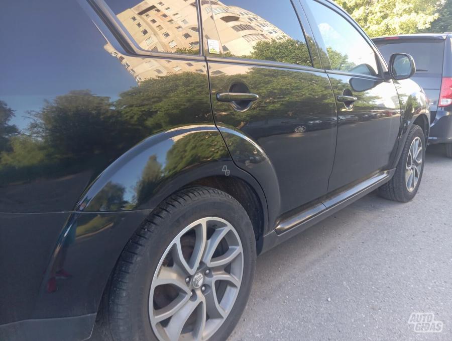 Citroen C-Crosser 2008 Viļņa, ar dzinēja tilpumu 2.40 L un nobraukumu 340 tūkst. km par 1500 €, foto 9 vietnē AUTOMOTO.COM.LV