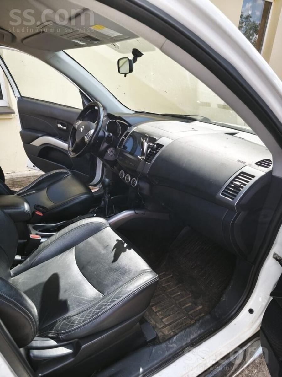 Balts Citroen C-Crosser 2008 Daugavpils, ar dzinēja tilpumu 2.20 L un nobraukumu 268 tūkst. km par 4000 €, foto 7 vietnē AUTOMOTO.COM.LV