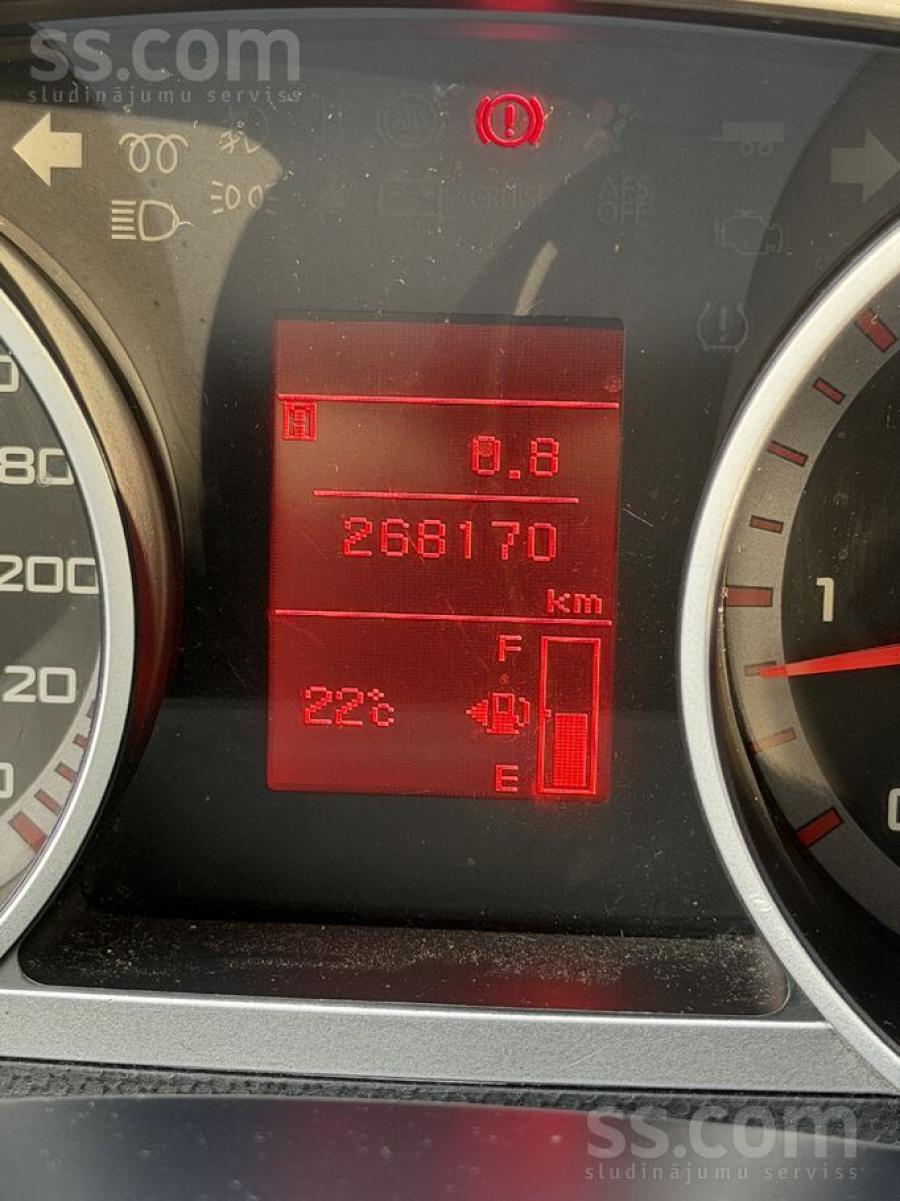 Balts Citroen C-Crosser 2008 Daugavpils, ar dzinēja tilpumu 2.20 L un nobraukumu 268 tūkst. km par 3200 €, foto 9 vietnē AUTOMOTO.COM.LV