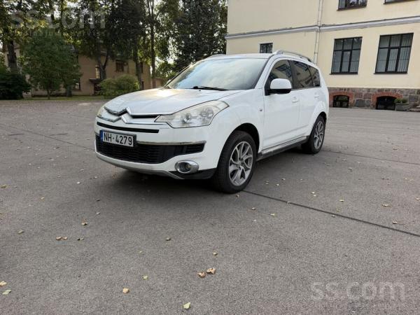 Balts Citroen C-Crosser 2008 Daugavpils, ar dzinēja tilpumu 2.20 L un nobraukumu 268 tūkst. km par 3200 €, foto 1 vietnē AUTOMOTO.COM.LV
