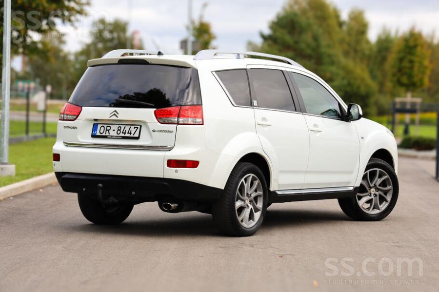 Balts Citroen C-Crosser 2010 Jelgava, ar dzinēja tilpumu 2.40 L un nobraukumu 304 tūkst. km par 4990 €, foto 5 vietnē AUTOMOTO.COM.LV