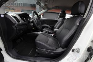 Balts Citroen C-Crosser 2010 Jelgava, ar dzinēja tilpumu 2.40 L un nobraukumu 304 tūkst. km par 4990 €, foto 8 vietnē AUTOMOTO.COM.LV