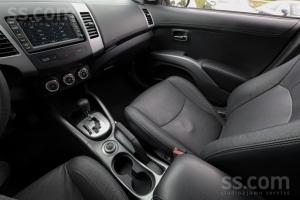 Balts Citroen C-Crosser 2010 Jelgava, ar dzinēja tilpumu 2.40 L un nobraukumu 304 tūkst. km par 4990 €, foto 19 vietnē AUTOMOTO.COM.LV