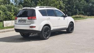 Balts Citroen C-Crosser 2011 Tauragė, ar dzinēja tilpumu 2.18 L un nobraukumu 314 tūkst. km par 4200 €, foto 4 vietnē AUTOMOTO.COM.LV