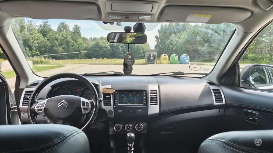 Balts Citroen C-Crosser 2011 Tauragė, ar dzinēja tilpumu 2.18 L un nobraukumu 314 tūkst. km par 4200 €, foto 10 vietnē AUTOMOTO.COM.LV