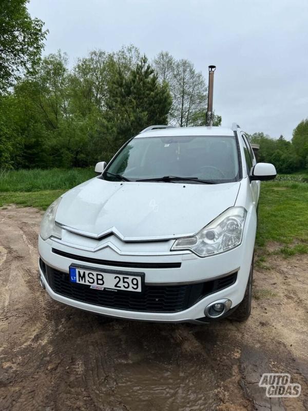 Balts Citroen C-Crosser 2012 Viļņa, ar dzinēja tilpumu 2.20 L un nobraukumu 337 tūkst. km par 3950 €, foto 3 vietnē AUTOMOTO.COM.LV