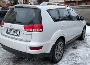 White Citroen C-Crosser 2011 in Tallinn, with an engine capacity of 2.40 L and mileage of 245 thousand km for 4500 €, photo  on AUTOMOTO.COM.LV
