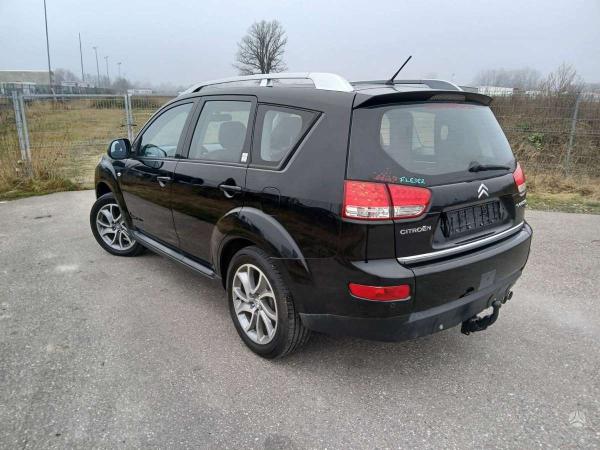 Black Citroen C-Elysee 2009 in Marijampole, with an engine capacity of 2.20 L and mileage of 241 thousand km for 3699 €, photo 6 on AUTOMOTO.COM.LV