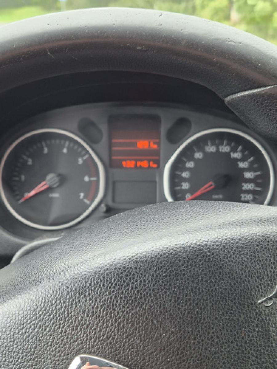 Zils Citroen C-Elysee 2013 Rakvere, ar dzinēja tilpumu 1.60 L un nobraukumu 321 tūkst. km par 1700 €, foto 9 vietnē AUTOMOTO.COM.LV