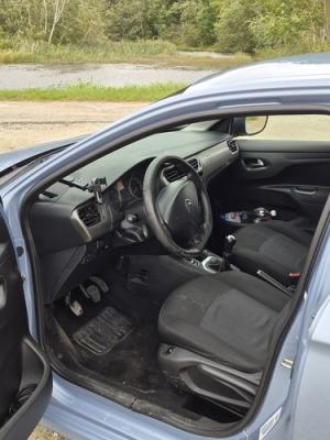 Zils Citroen C-Elysee 2013 Rakvere, ar dzinēja tilpumu 1.60 L un nobraukumu 321 tūkst. km par 1700 €, foto 10 vietnē AUTOMOTO.COM.LV