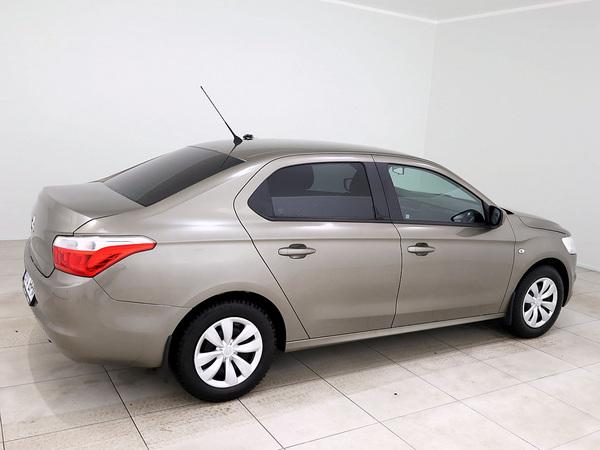 Zaļš Citroen C-Elysee 2013 Tallina, ar dzinēja tilpumu 1.20 L un nobraukumu 212 tūkst. km par 1799 €, foto 3 vietnē AUTOMOTO.COM.LV