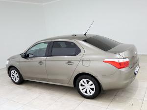 Zaļš Citroen C-Elysee 2013 Tallina, ar dzinēja tilpumu 1.20 L un nobraukumu 212 tūkst. km par 1799 €, foto 5 vietnē AUTOMOTO.COM.LV