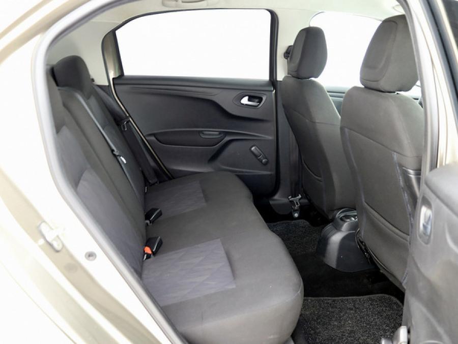 Zaļš Citroen C-Elysee 2013 Tallina, ar dzinēja tilpumu 1.20 L un nobraukumu 212 tūkst. km par 1799 €, foto 8 vietnē AUTOMOTO.COM.LV