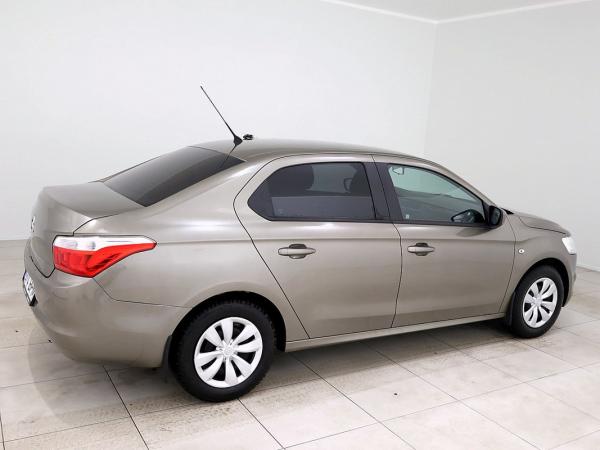 Zaļš Citroen C-Elysee 2013 Tallina, ar dzinēja tilpumu 1.20 L un nobraukumu 212 tūkst. km par 1799 €, foto 10 vietnē AUTOMOTO.COM.LV
