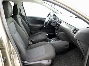 Zaļš Citroen C-Elysee 2013 Tallina, ar dzinēja tilpumu 1.20 L un nobraukumu 212 tūkst. km par 1799 €, foto 14 vietnē AUTOMOTO.COM.LV