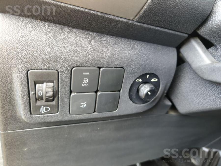 Grey Citroen C-Elysee 2013 in Kuldiga, with an engine capacity of 1.60 L and mileage of 123 thousand km for 3190 €, photo 13 on AUTOMOTO.COM.LV