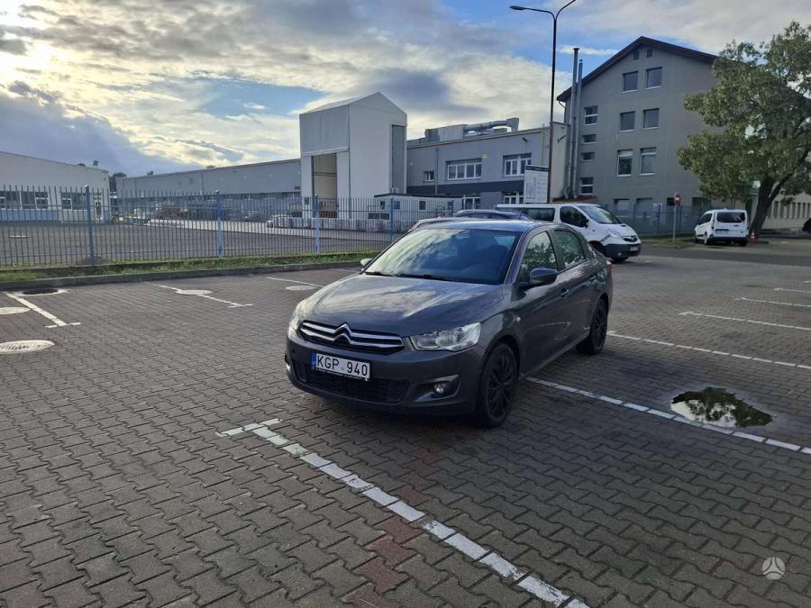 Grey Citroen C-Elysee 2015 in Vilnius, with an engine capacity of 1.56 L and mileage of 180 thousand km for 1700 €, photo 3 on AUTOMOTO.COM.LV