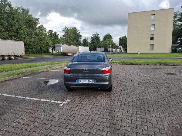Grey Citroen C-Elysee 2015 in Vilnius, with an engine capacity of 1.56 L and mileage of 180 thousand km for 1700 €, photo 5 on AUTOMOTO.COM.LV