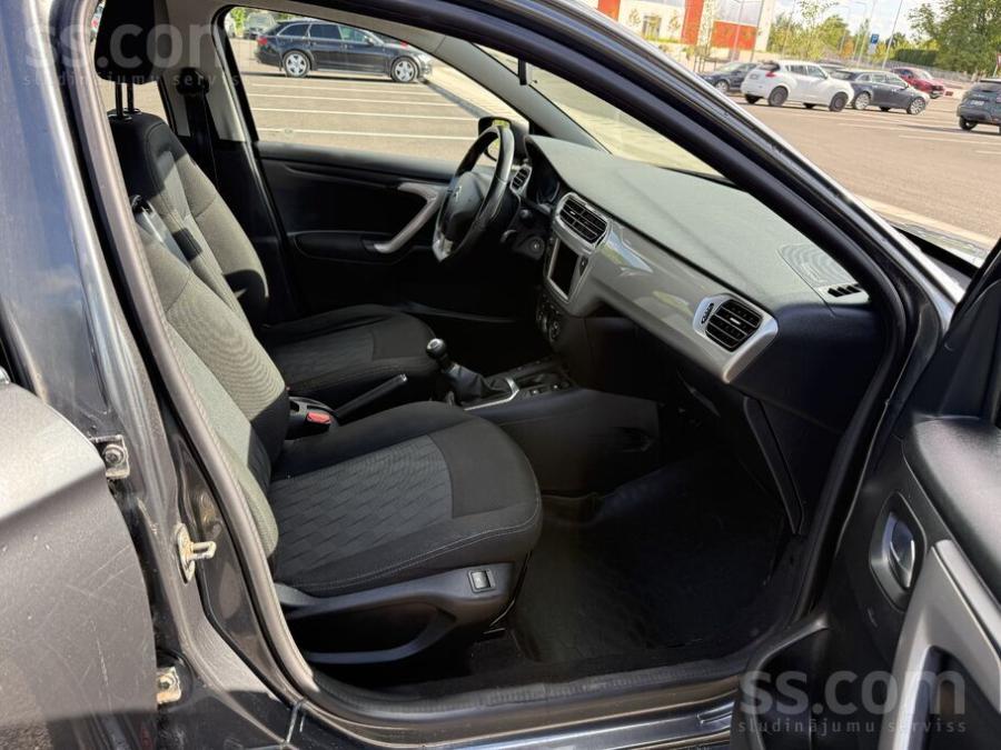 Pelēks Citroen C-Elysee 2017 Rīga, ar dzinēja tilpumu 1.20 L un nobraukumu 85 tūkst. km par 5000 €, foto 8 vietnē AUTOMOTO.COM.LV