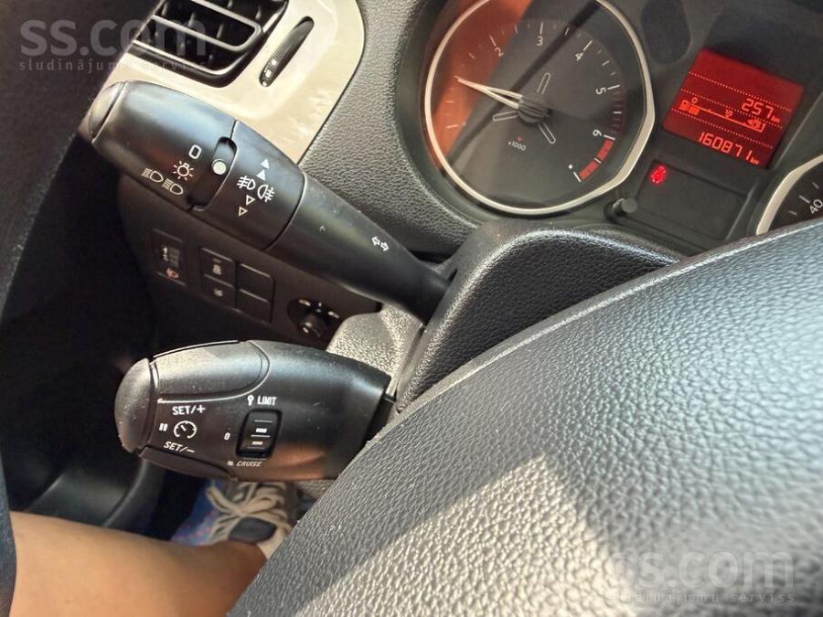 Pelēks Citroen C-Elysee 2018 Daugavpils, ar dzinēja tilpumu 1.20 L un nobraukumu 0 tūkst. km par 6300 €, foto 21 vietnē AUTOMOTO.COM.LV
