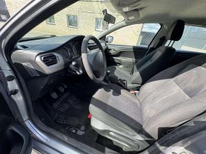 Pelēks Citroen C-Elysee 2018 Tauragė, ar dzinēja tilpumu 1.20 L un nobraukumu 176 tūkst. km par 2400 €, foto 12 vietnē AUTOMOTO.COM.LV