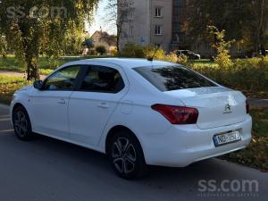 Белый Ситроен С-Элизе 2017 в Рига, объемом двигателя 1.60 л и пробегом 295 тыс. км за 3900 €, фото 8 на AUTOMOTO.COM.LV