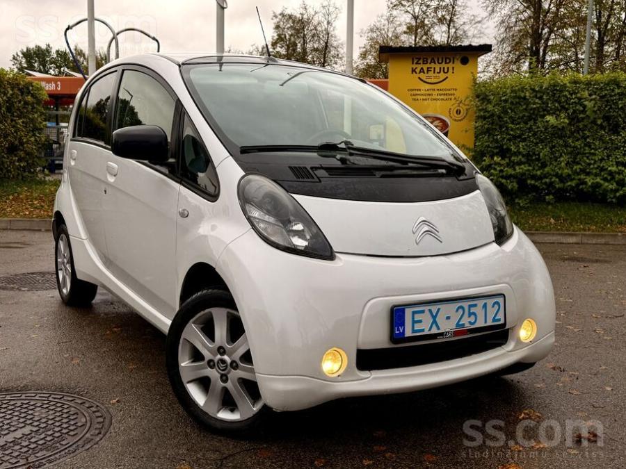 Balts Citroen C-Zero 2012 Jelgava, ar dzinēja tilpumu 0.00 L un nobraukumu 70 tūkst. km par 3500 €, foto 1 vietnē AUTOMOTO.COM.LV