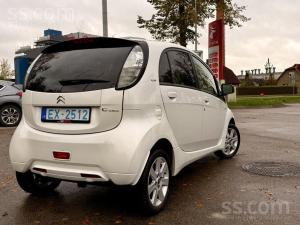 Balts Citroen C-Zero 2012 Jelgava, ar dzinēja tilpumu 0.00 L un nobraukumu 70 tūkst. km par 3500 €, foto 4 vietnē AUTOMOTO.COM.LV