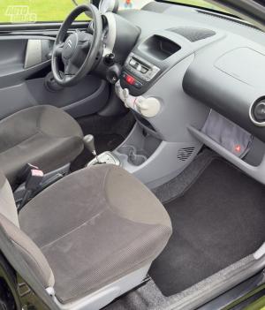 Melns Citroen C1 2006 Kauņa, ar dzinēja tilpumu 1.00 L un nobraukumu 201 tūkst. km par 2200 €, foto 6 vietnē AUTOMOTO.COM.LV