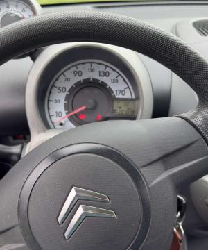 Черный Ситроен С1 2006 в Каунас, объемом двигателя 1.00 л и пробегом 201 тыс. км за 1500 €, фото 4 на AUTOMOTO.COM.LV