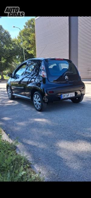 Black Citroen C1 2007 in Klaipeda, with an engine capacity of 1.00 L and mileage of 124 thousand km for 1490 €, photo 4 on AUTOMOTO.COM.LV