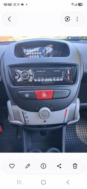 Black Citroen C1 2007 in Klaipeda, with an engine capacity of 1.00 L and mileage of 124 thousand km for 1490 €, photo 8 on AUTOMOTO.COM.LV
