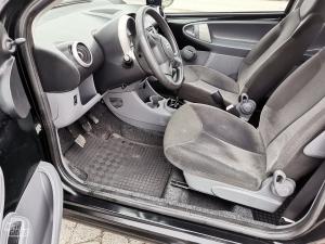 Black Citroen C1 2007 in Klaipeda, with an engine capacity of 1.00 L and mileage of 124 thousand km for 1490 €, photo 14 on AUTOMOTO.COM.LV