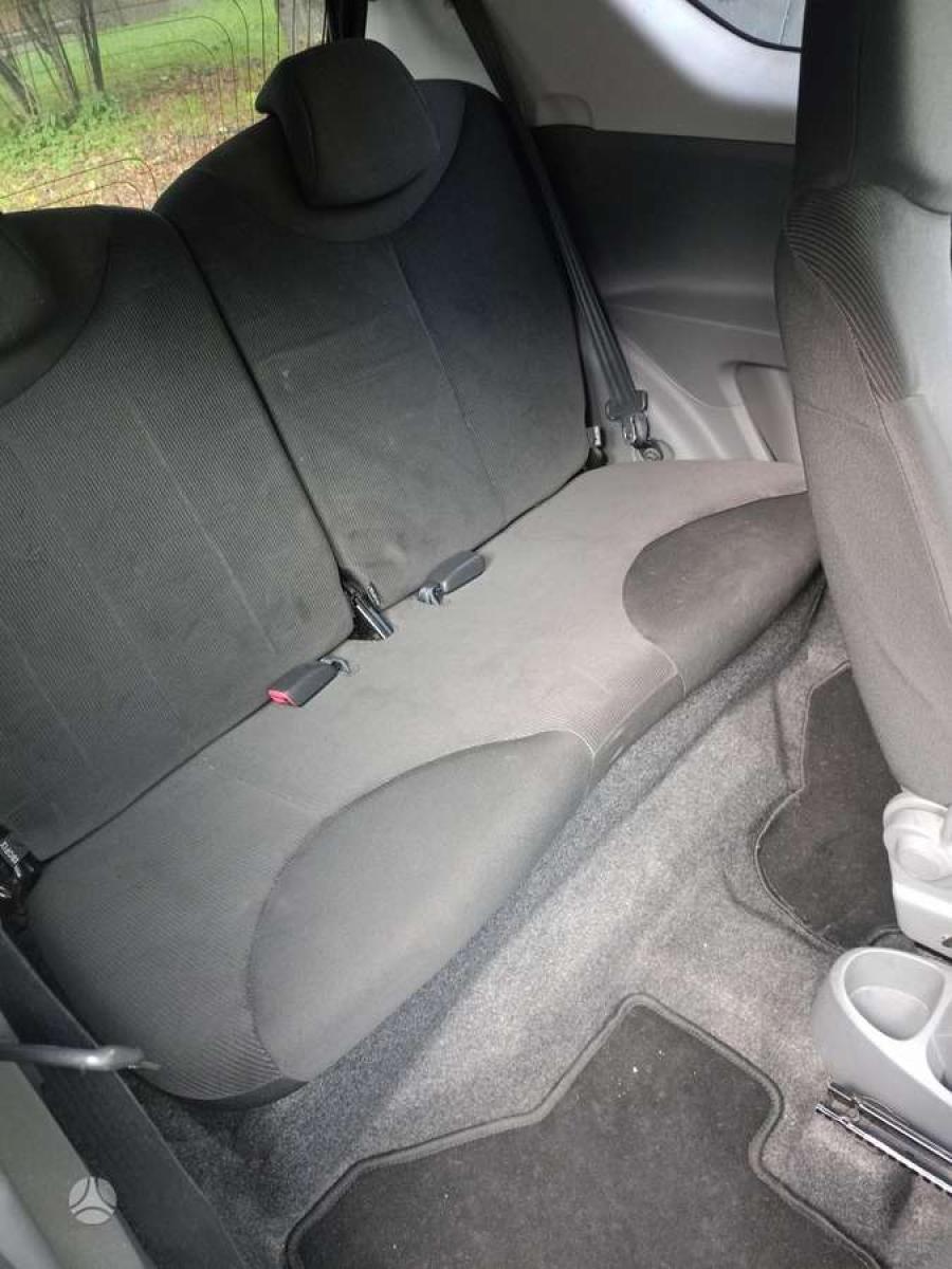 Melns Citroen C1 2007 Kauņa, ar dzinēja tilpumu 1.00 L un nobraukumu 201 tūkst. km par 1500 €, foto 9 vietnē AUTOMOTO.COM.LV