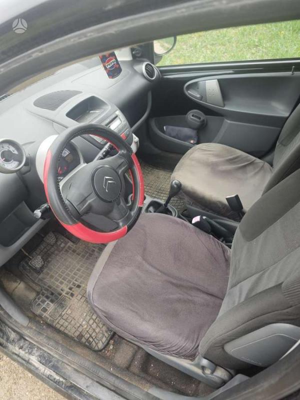 Black Citroen C1 2007 in Siauliai, with an engine capacity of 1.40 L and mileage of 227 thousand km for 400 €, photo 3 on AUTOMOTO.COM.LV