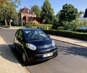 Melns Citroen C1 2007 Klaipėda, ar dzinēja tilpumu 1.00 L un nobraukumu 209 tūkst. km par 1800 €, foto  vietnē AUTOMOTO.COM.LV
