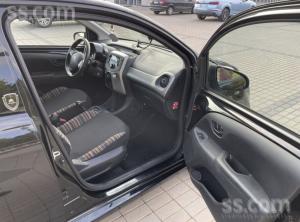 Melns Citroen C1 2014 Rīga, ar dzinēja tilpumu 1.00 L un nobraukumu 276 tūkst. km par 3300 €, foto 19 vietnē AUTOMOTO.COM.LV
