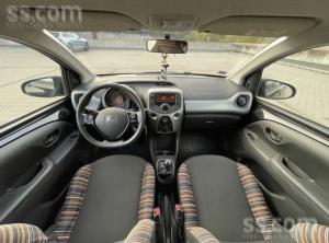 Melns Citroen C1 2014 Rīga, ar dzinēja tilpumu 1.00 L un nobraukumu 276 tūkst. km par 3300 €, foto 21 vietnē AUTOMOTO.COM.LV