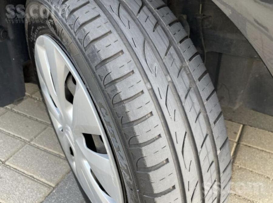 Melns Citroen C1 2014 Rīga, ar dzinēja tilpumu 1.00 L un nobraukumu 276 tūkst. km par 3300 €, foto 23 vietnē AUTOMOTO.COM.LV
