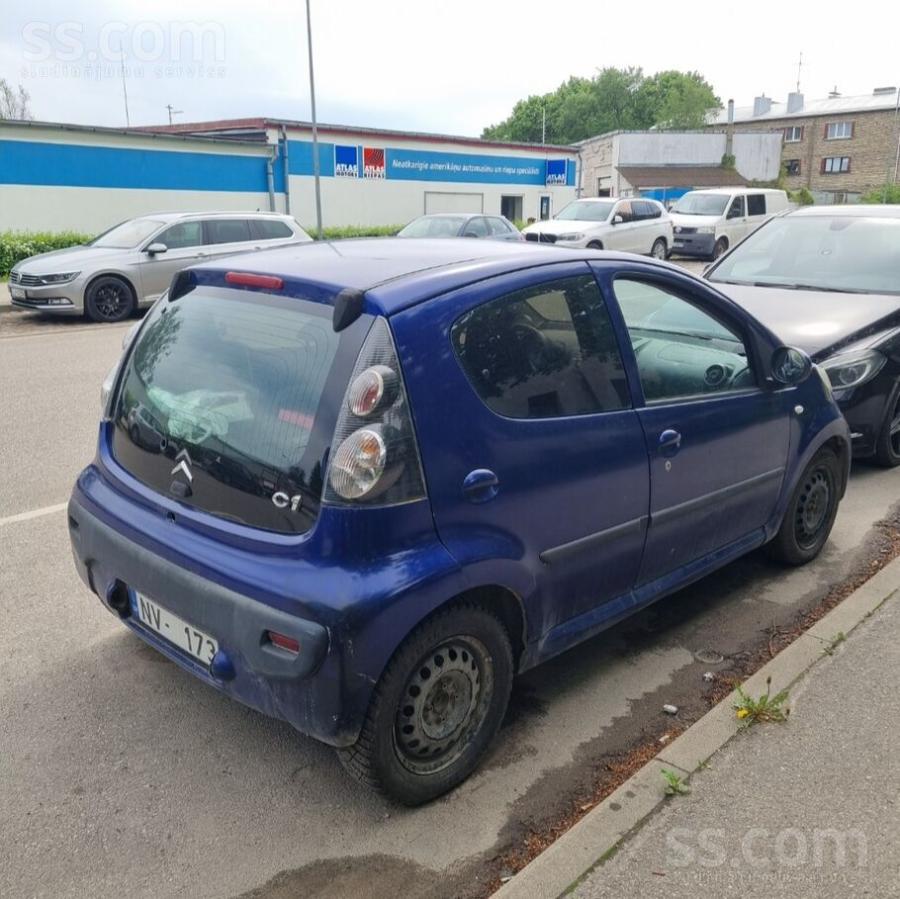 Zils Citroen C1 2006 Rīga, ar dzinēja tilpumu 1.00 L un nobraukumu 230 tūkst. km par 500 €, foto 4 vietnē AUTOMOTO.COM.LV