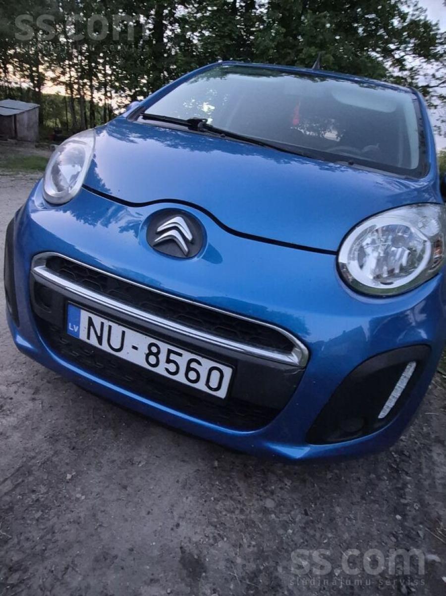 Zils Citroen C1 2012 Ogre, ar dzinēja tilpumu 1.00 L un nobraukumu 270 tūkst. km par 2700 €, foto 5 vietnē AUTOMOTO.COM.LV