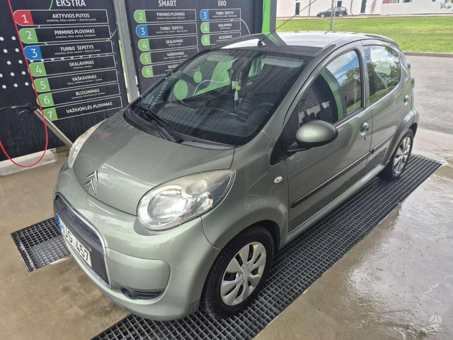 Zaļš Citroen C1 2011 Jonava, ar dzinēja tilpumu 1.00 L un nobraukumu 207 tūkst. km par 1150 €, foto 3 vietnē AUTOMOTO.COM.LV