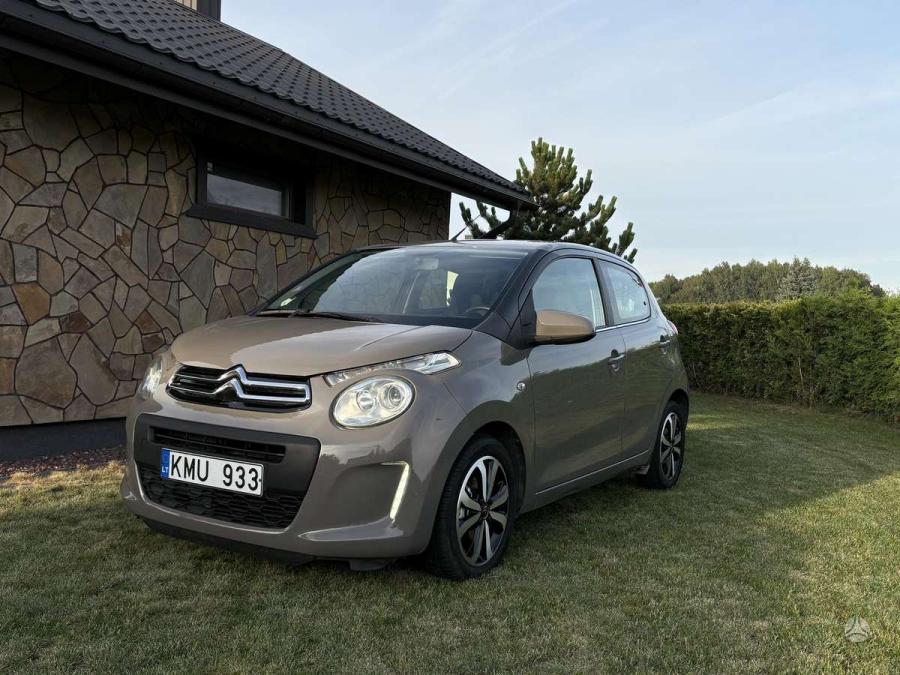 Green Citroen C1 2015 in Panevezys, with an engine capacity of 1.00 L and mileage of 145 thousand km for 5700 €, photo 1 on AUTOMOTO.COM.LV