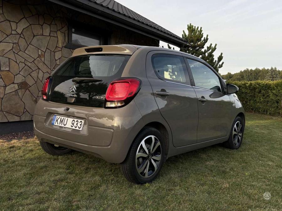 Green Citroen C1 2015 in Panevezys, with an engine capacity of 1.00 L and mileage of 145 thousand km for 5700 €, photo 4 on AUTOMOTO.COM.LV