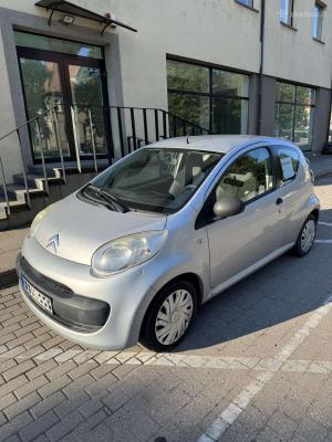 Pelēks Citroen C1 2006 Klaipėda, ar dzinēja tilpumu 1.00 L un nobraukumu 104 tūkst. km par 1390 €, foto 1 vietnē AUTOMOTO.COM.LV