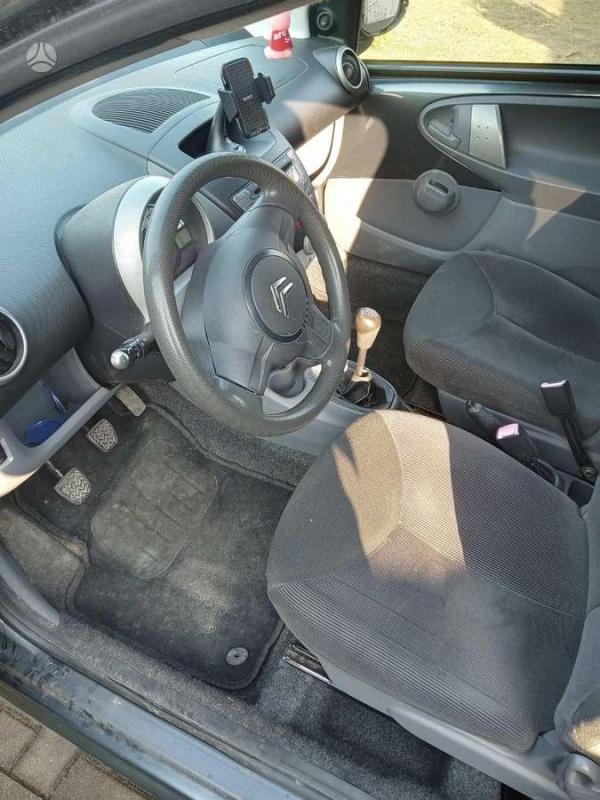 Pelēks Citroen C1 2007 Viļņa, ar dzinēja tilpumu 1.40 L un nobraukumu 282 tūkst. km par 750 €, foto 4 vietnē AUTOMOTO.COM.LV
