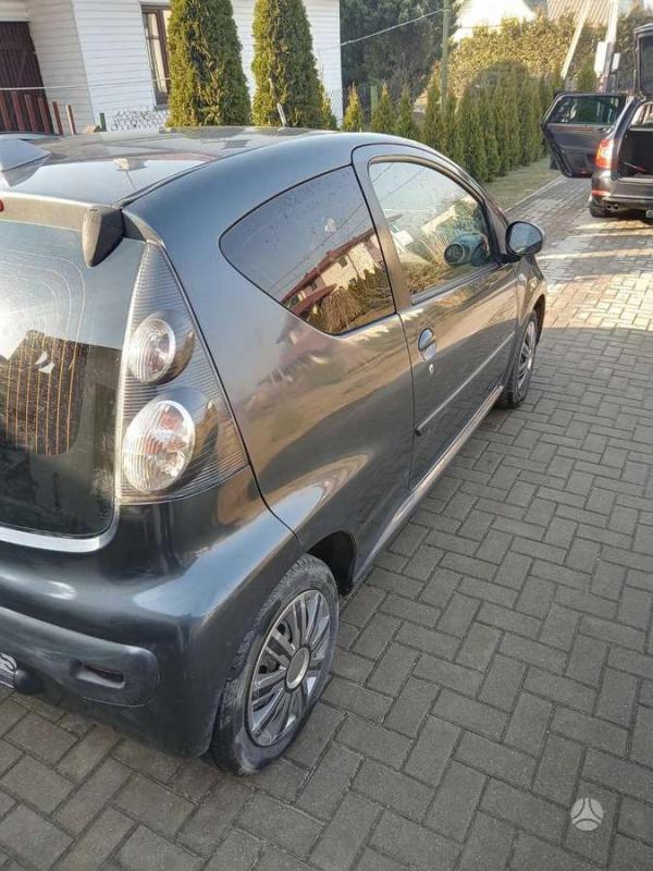 Pelēks Citroen C1 2007 Viļņa, ar dzinēja tilpumu 1.40 L un nobraukumu 282 tūkst. km par 750 €, foto 9 vietnē AUTOMOTO.COM.LV