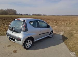 Pelēks Citroen C1 2008 Vilkaviškis, ar dzinēja tilpumu 1.00 L un nobraukumu 200 tūkst. km par 1250 €, foto  vietnē AUTOMOTO.COM.LV