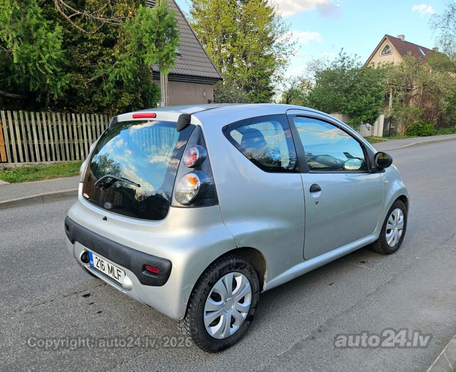 Pelēks Citroen C1 2008 Tallina, ar dzinēja tilpumu 1.00 L un nobraukumu 294 tūkst. km par 590 €, foto 7 vietnē AUTOMOTO.COM.LV