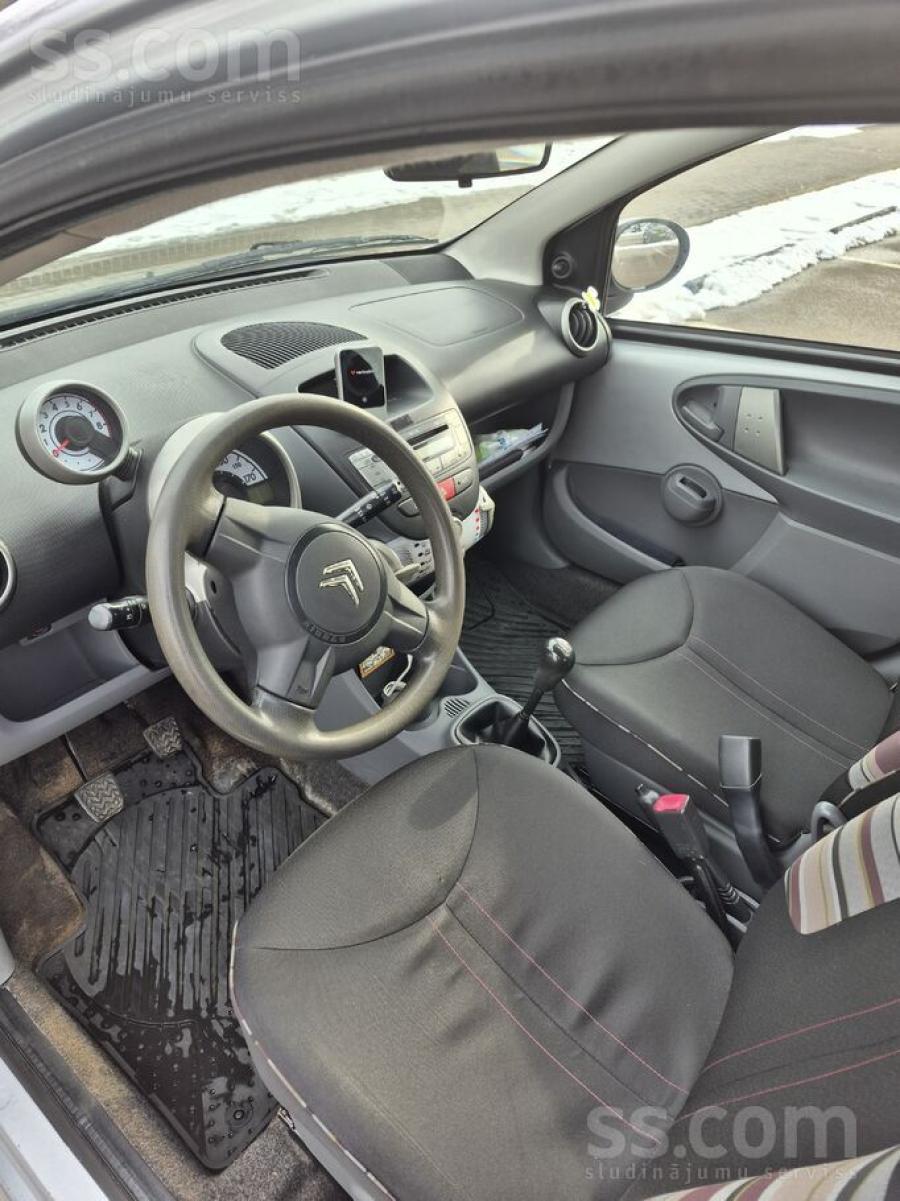 Citroen C1 2011 Rīga, ar dzinēja tilpumu 1.00 L un nobraukumu 223 tūkst. km par 1650 €, foto 10 vietnē AUTOMOTO.COM.LV